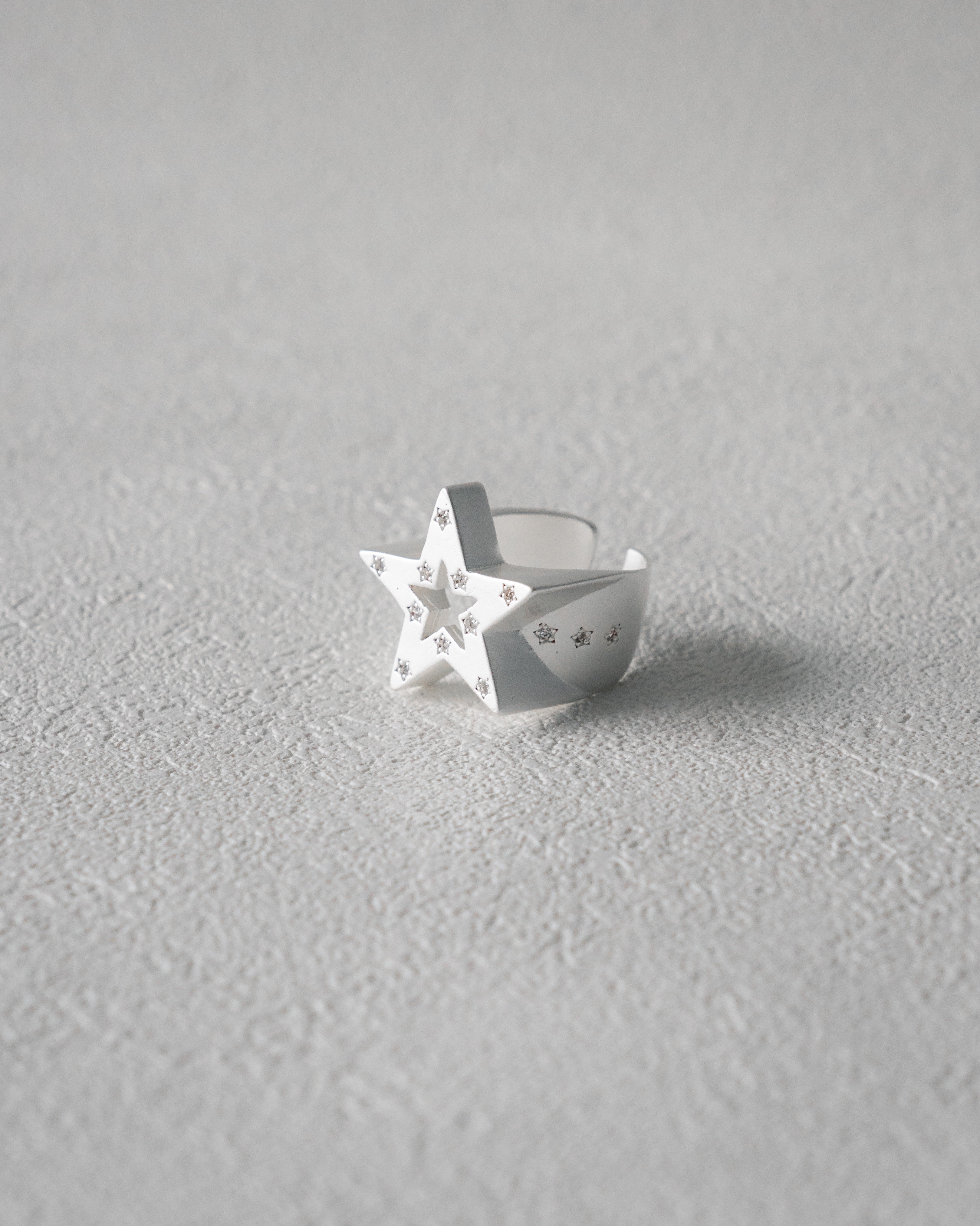 Splendor Star Ring – Libra Balance