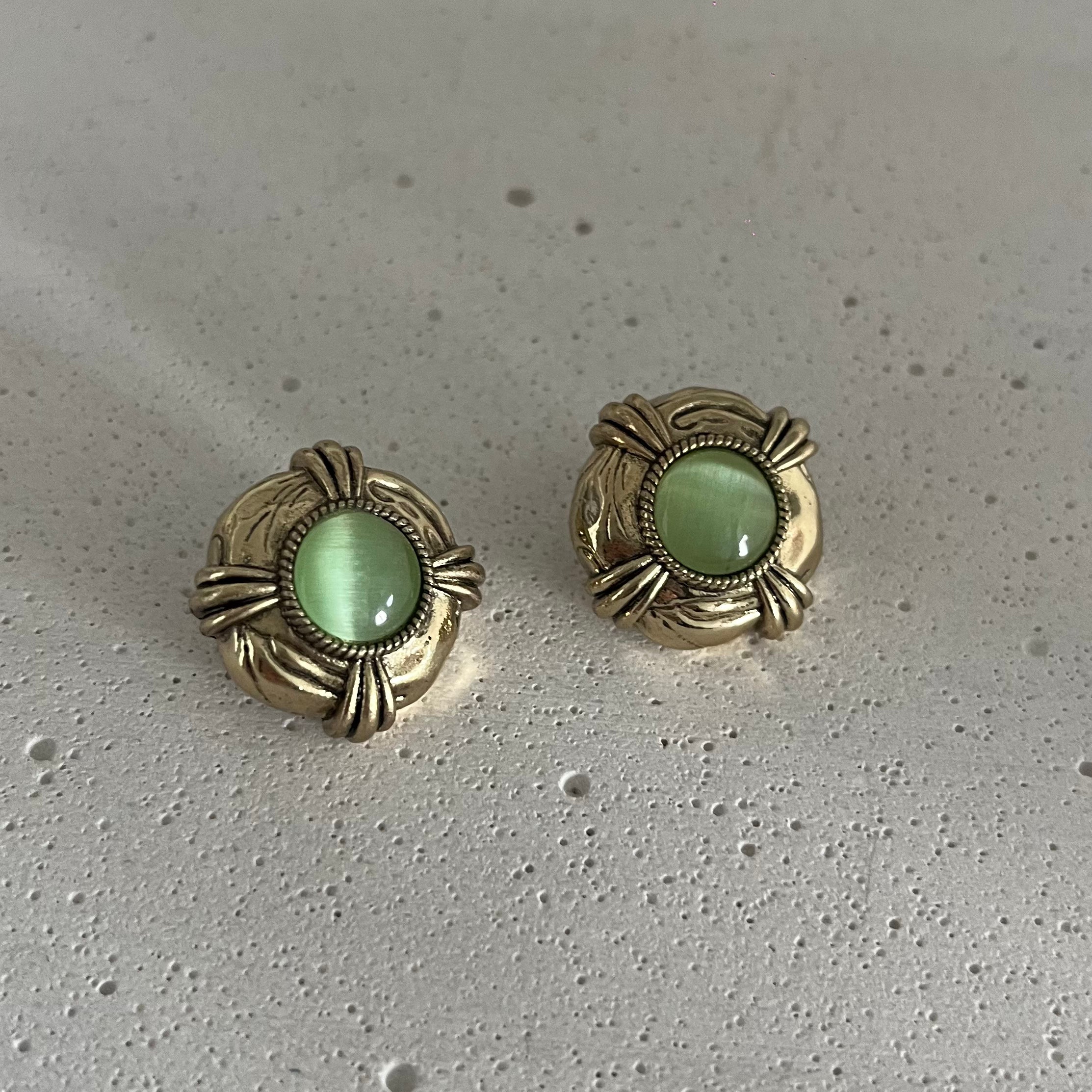 Roman Green Glam – Libra Balance